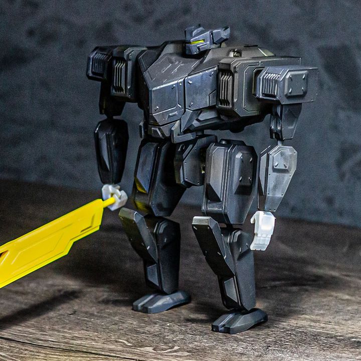 3D Printable TITANBREAKER mech by Kmech